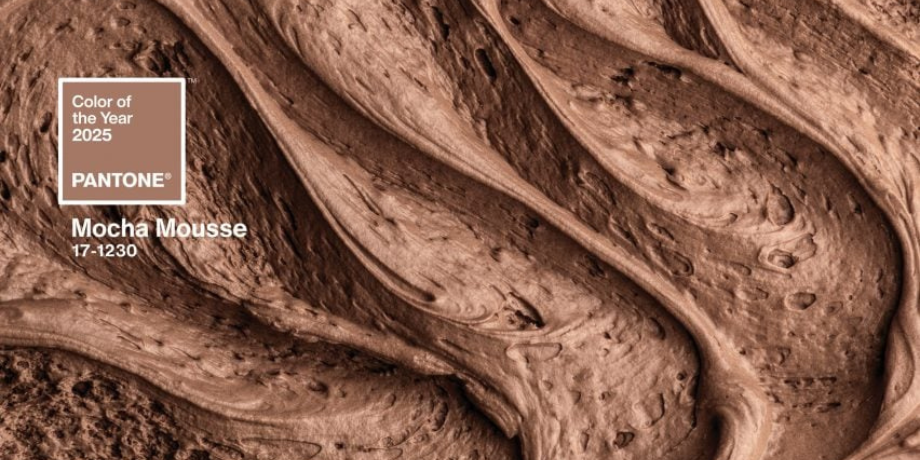 La couleur Pantone 2025 : Mocha Mousse - Index-Design.ca