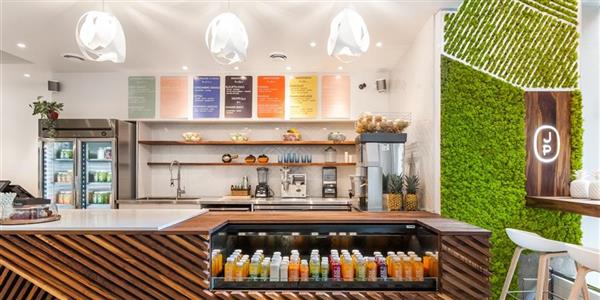 Un bar à jus au concept énergique par Agence Imagine - Index-Design.ca